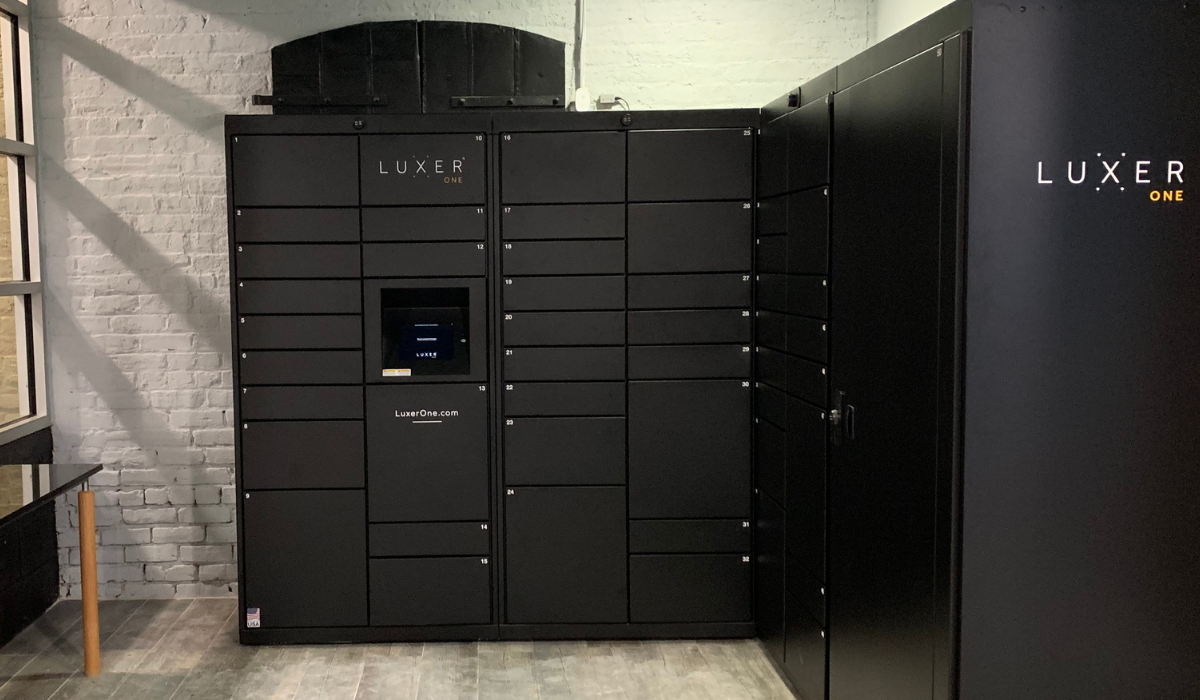 What’s the Difference Between Electronic and Smart Lockers?